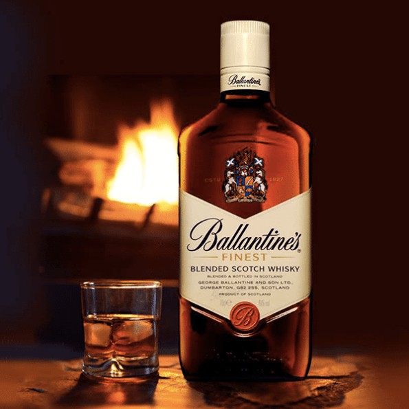 Ballantines Finest 1L - Oaks & Corks