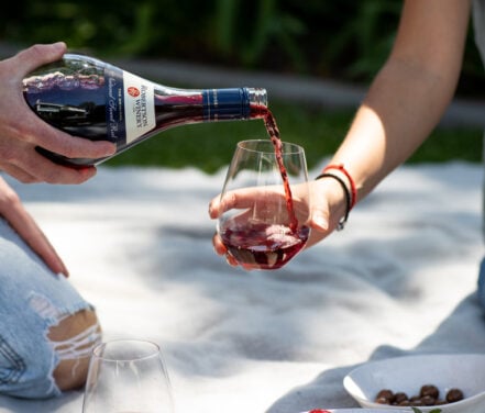 “Buy Robertson Sweet Red 75cl - Perfect Wine for Every Occasion”